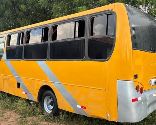 Micro ônibus Mercedes-Benz CAIO PICOLLO 2001 em MG | Trucadão